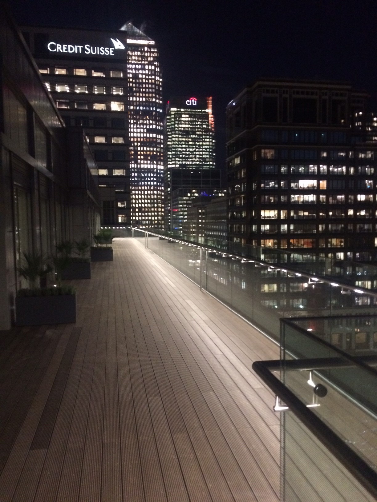 LED Handrails | Illuminated LED Handrails & Balustrades.