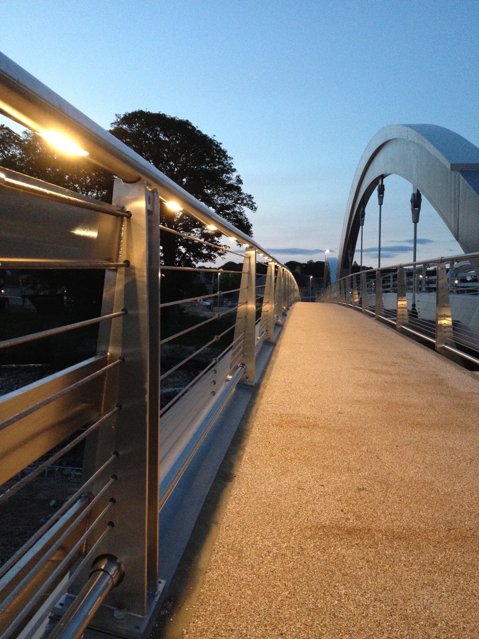 LED Handrails | Illuminated LED Handrails & Balustrades.