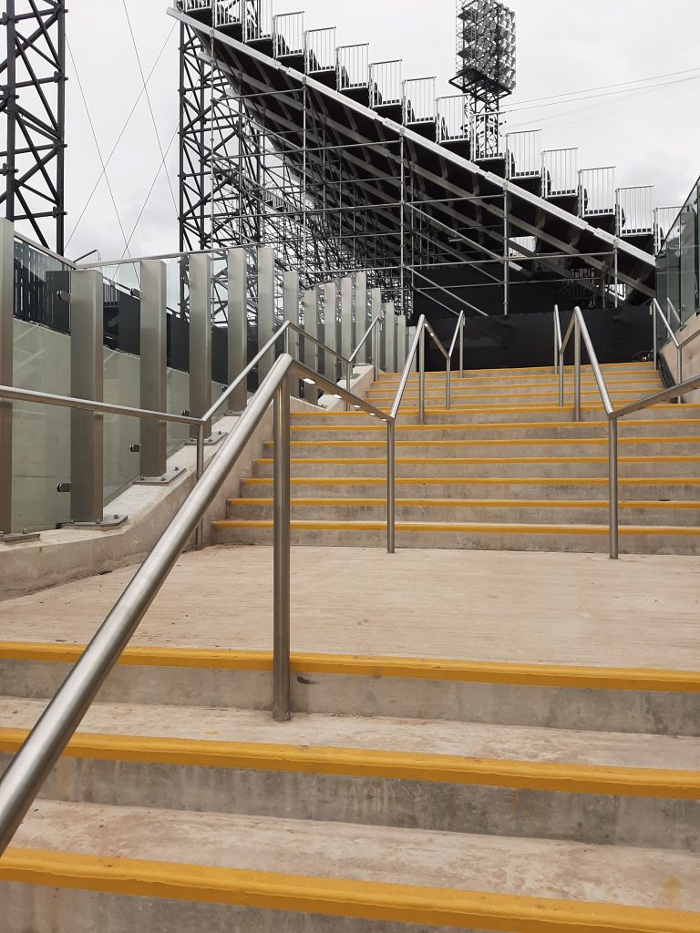 LED Handrails | Illuminated LED Handrails & Balustrades.