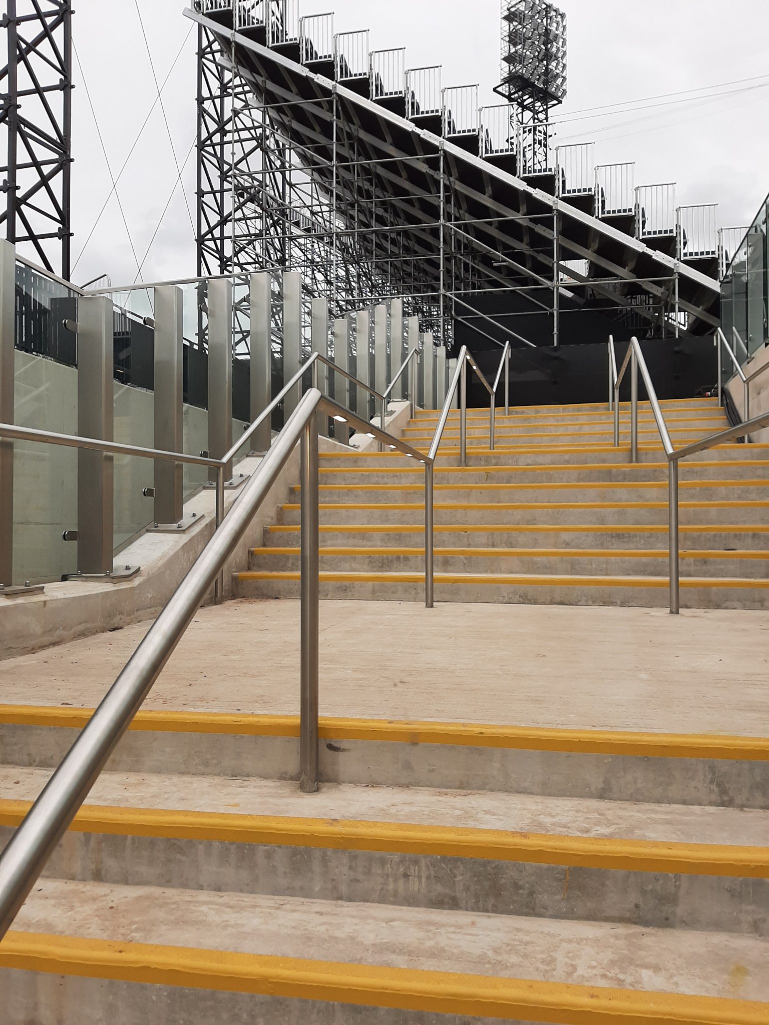 LED Handrails | Illuminated LED Handrails & Balustrades.