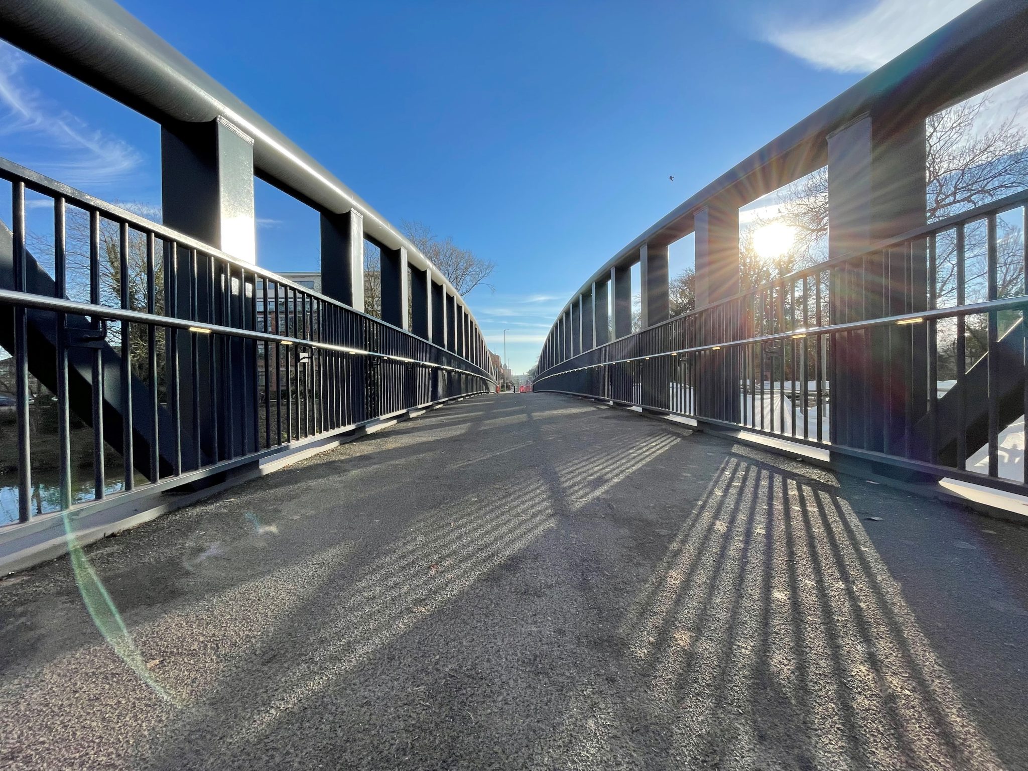 LED Handrails | Illuminated LED Handrails & Balustrades.