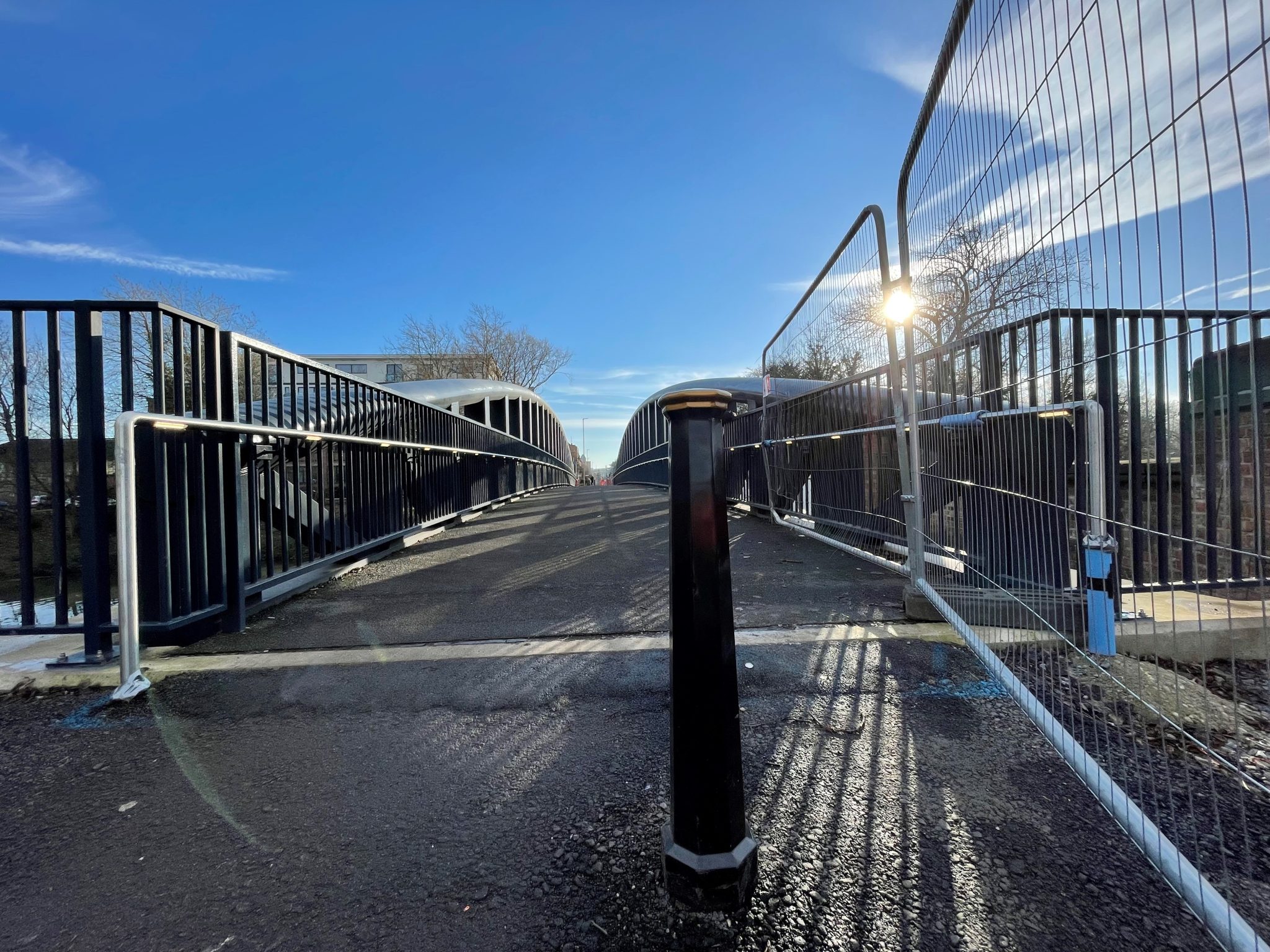 LED Handrails | Illuminated LED Handrails & Balustrades.